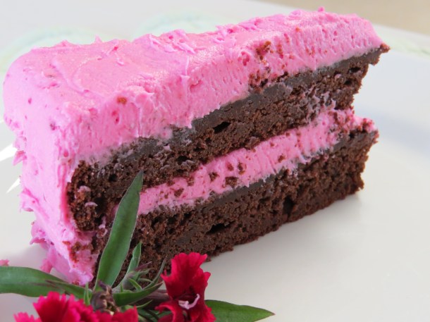 Chocolate Beet Cake | DALLAS GARDEN BUZZ